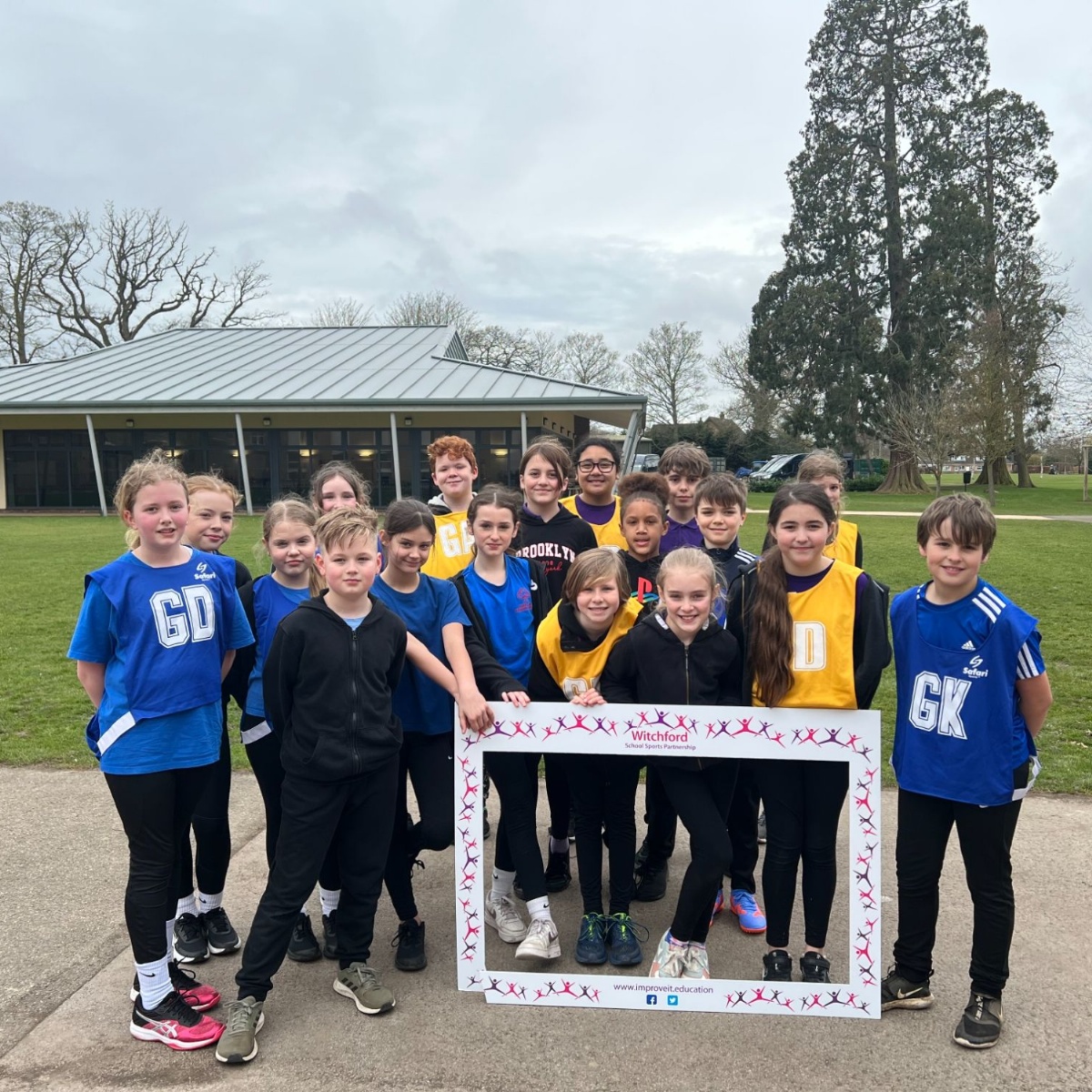 Park Lane Primary & Nursery School - Bee netball festival